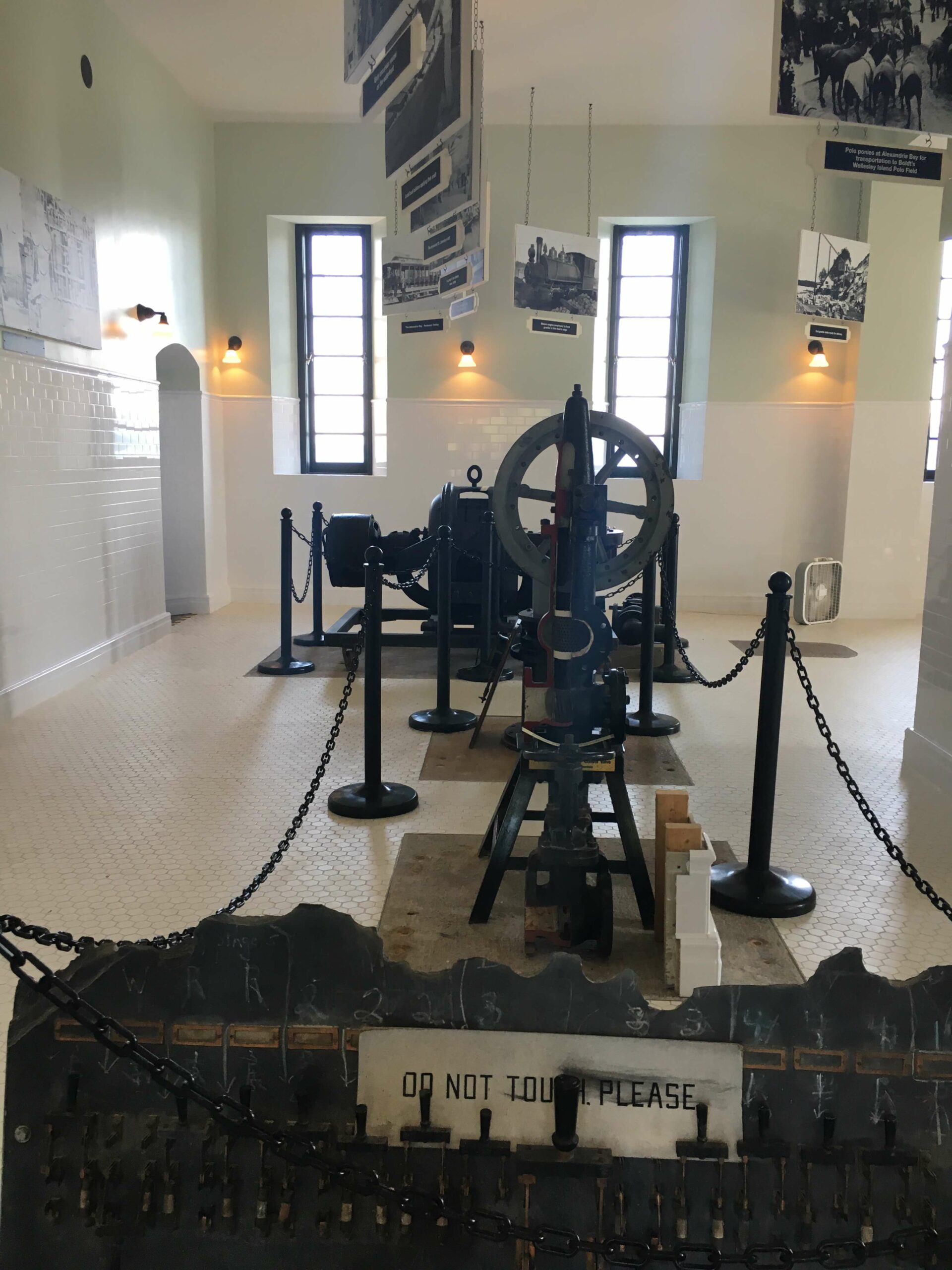 Boldt Castle Tour - The Gorgeous Life